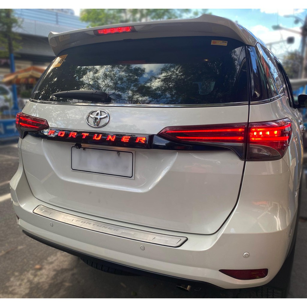 Toyota Fortuner 2016 to 2020 Black Rear Trunk Lid LED Logo Trunkled ...