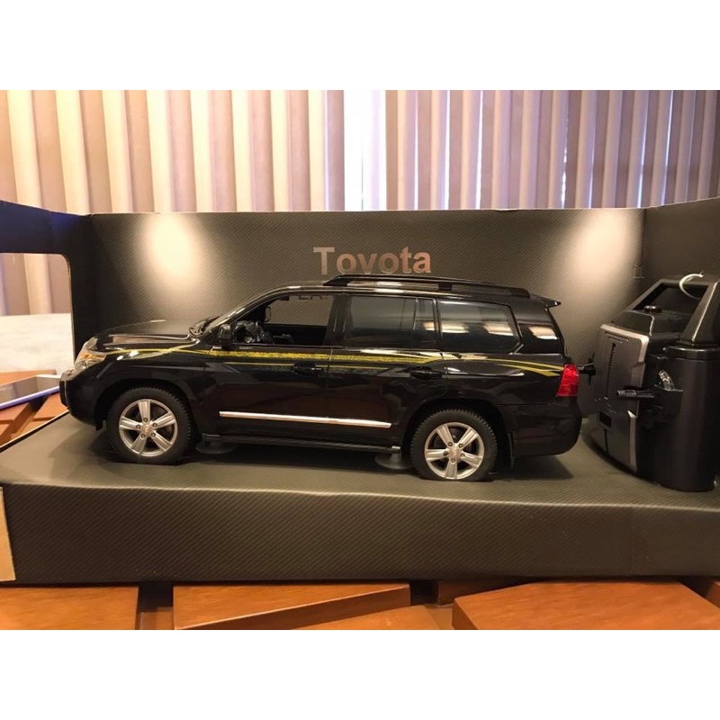 Toyota Land Cruiser Remote Control Car - Manila Store