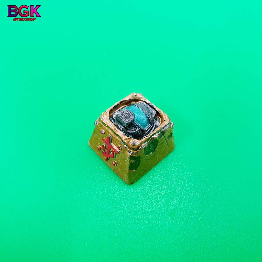 Super beautiful and unique doom slayer in doom game resin single keycap ...