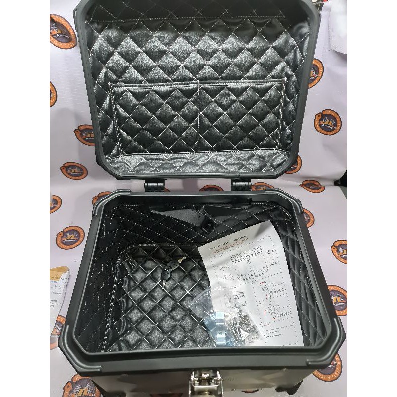 RIZOMA ALLOY TOP BOX 45 LITER WITH BACK REST | Shopee Philippines