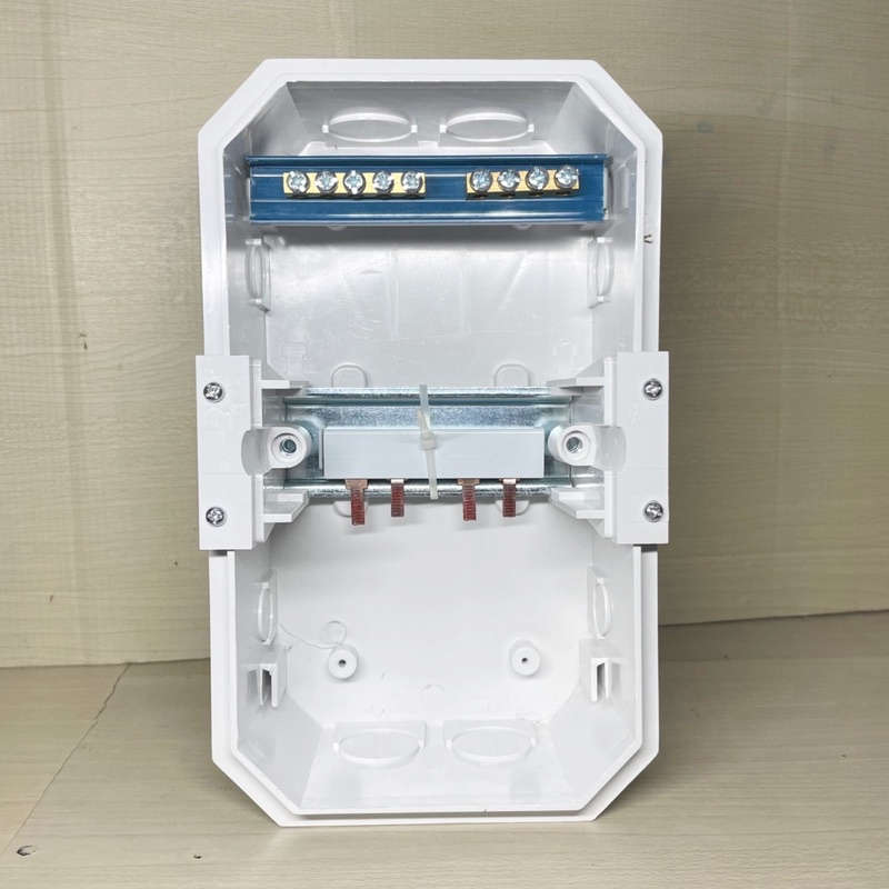Chint 4 Way / 4 Pole MCB Distribution Panel Box Flush Type w/ Busbar ...