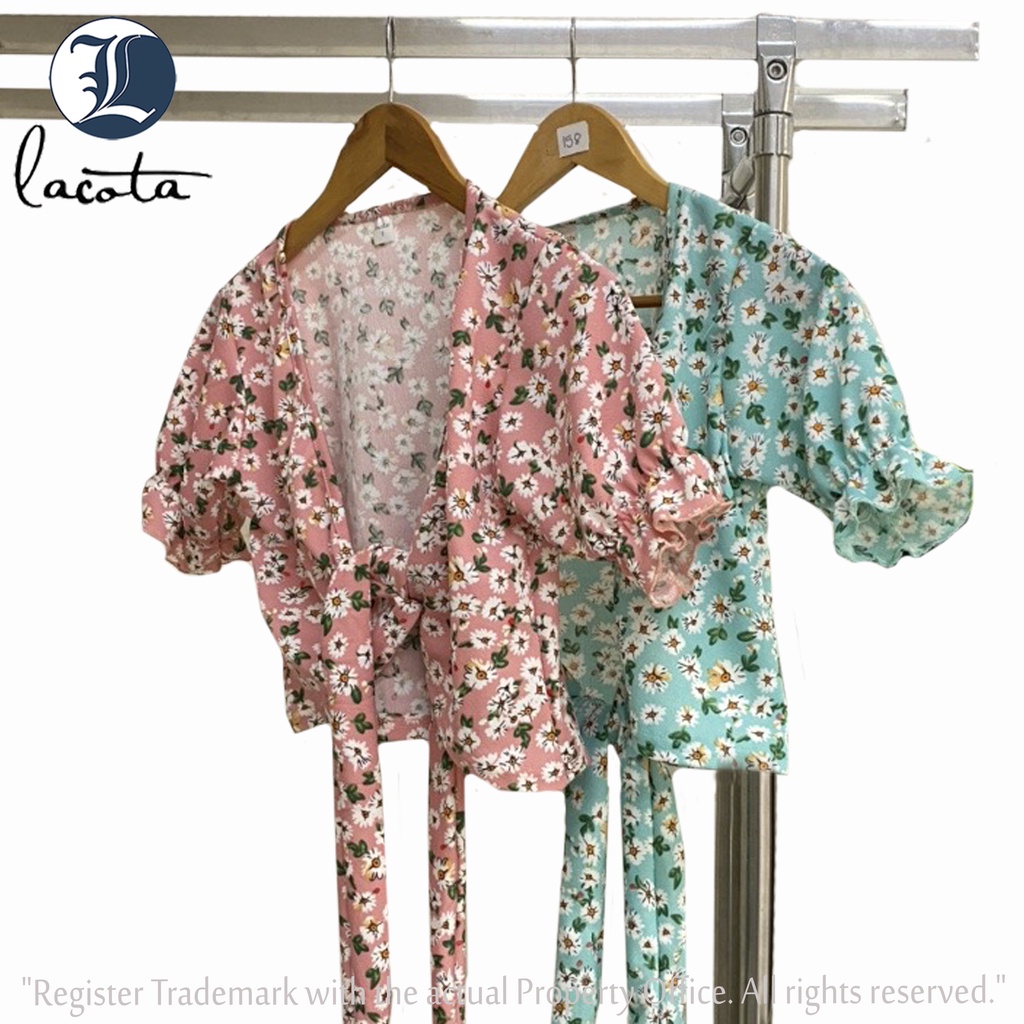 LACOTA New Arrival Trendy Crop-top For Women Puff Sleeve V-neck Flower ...
