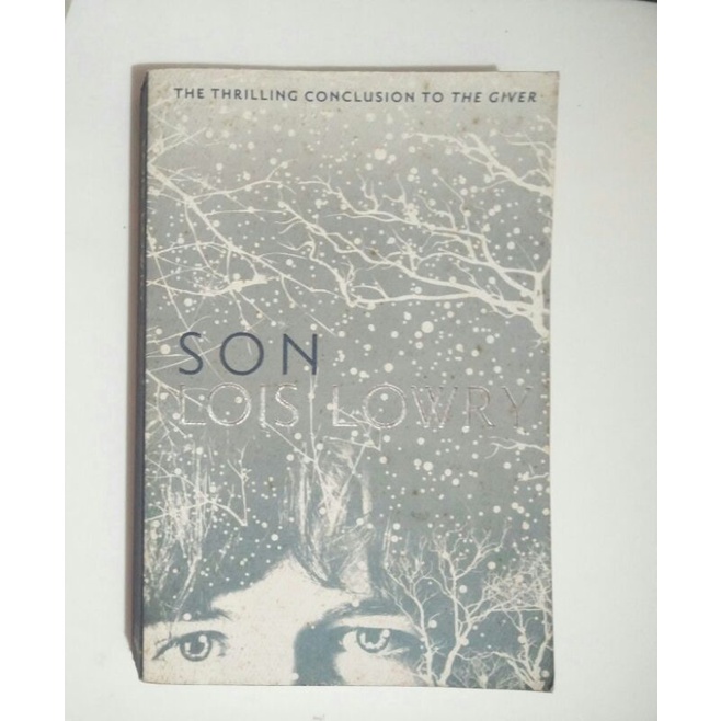 YA Sci Fi Artemis Eoin Colfer Giver Son Lois Lowry | Shopee Philippines