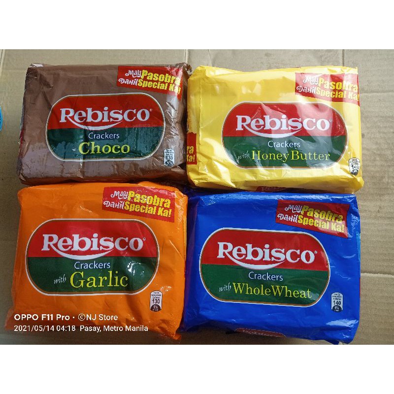 Rebisco Rebisco Chocolate Sandwich 32g – Delicious Chocolate Biscuit