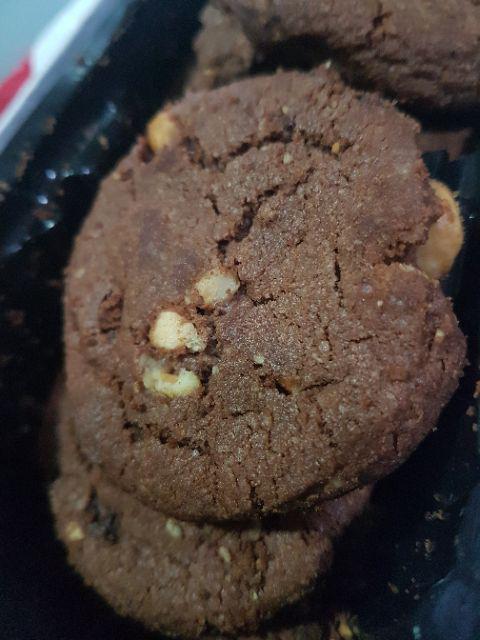 Merba Dark Chocolate & Hazelnut Cookies 200g | Shopee Philippines