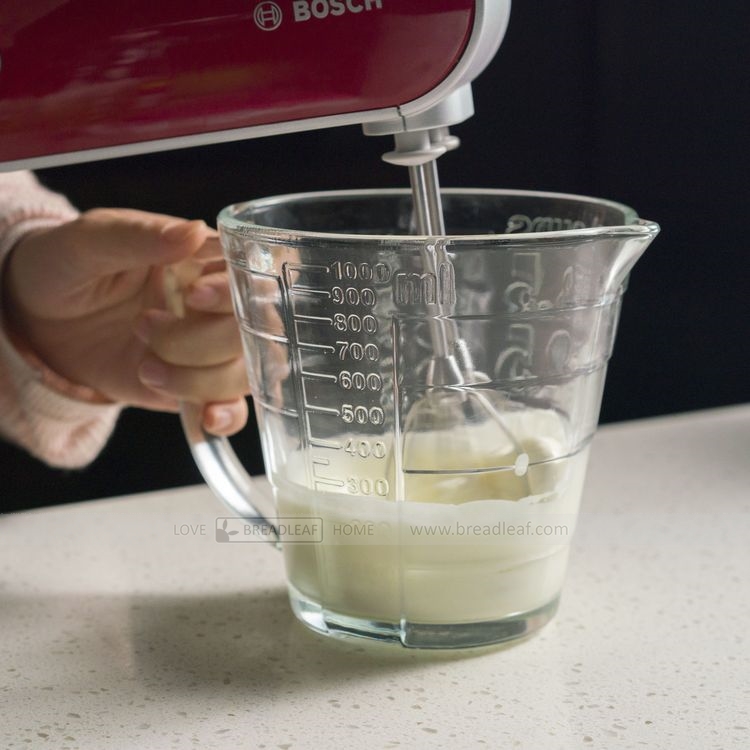 Whipped cream surface convex and concave mosaic scale glass measuring ...