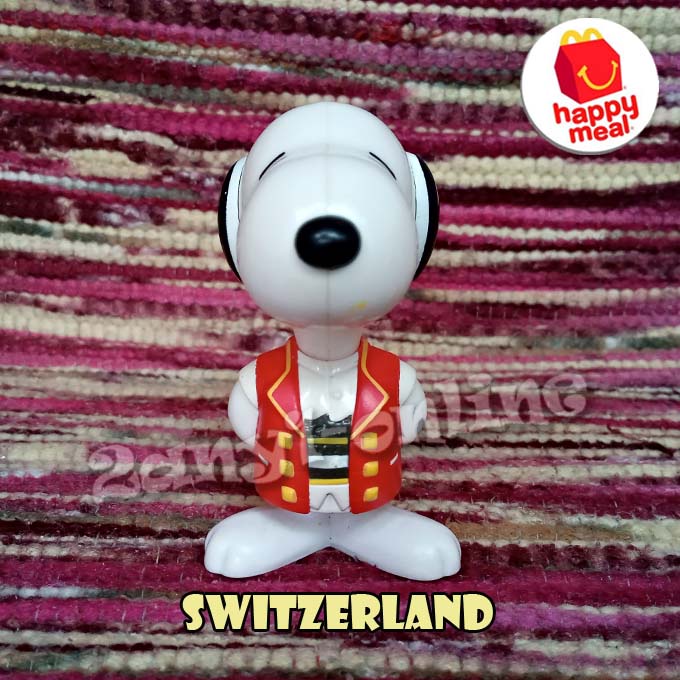 Mcdo Happy Meal Toy Snoopy World Tour - SWITZERLAND | Shopee Philippines