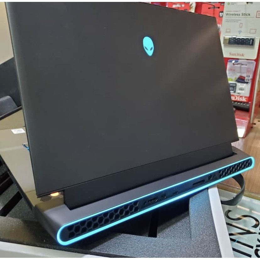 Alienware M15 R3 Review: Good Enough For VR, But Great For PC Games ...