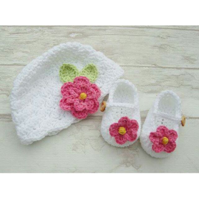 Crochet set (hat and shoes ) | Shopee Philippines