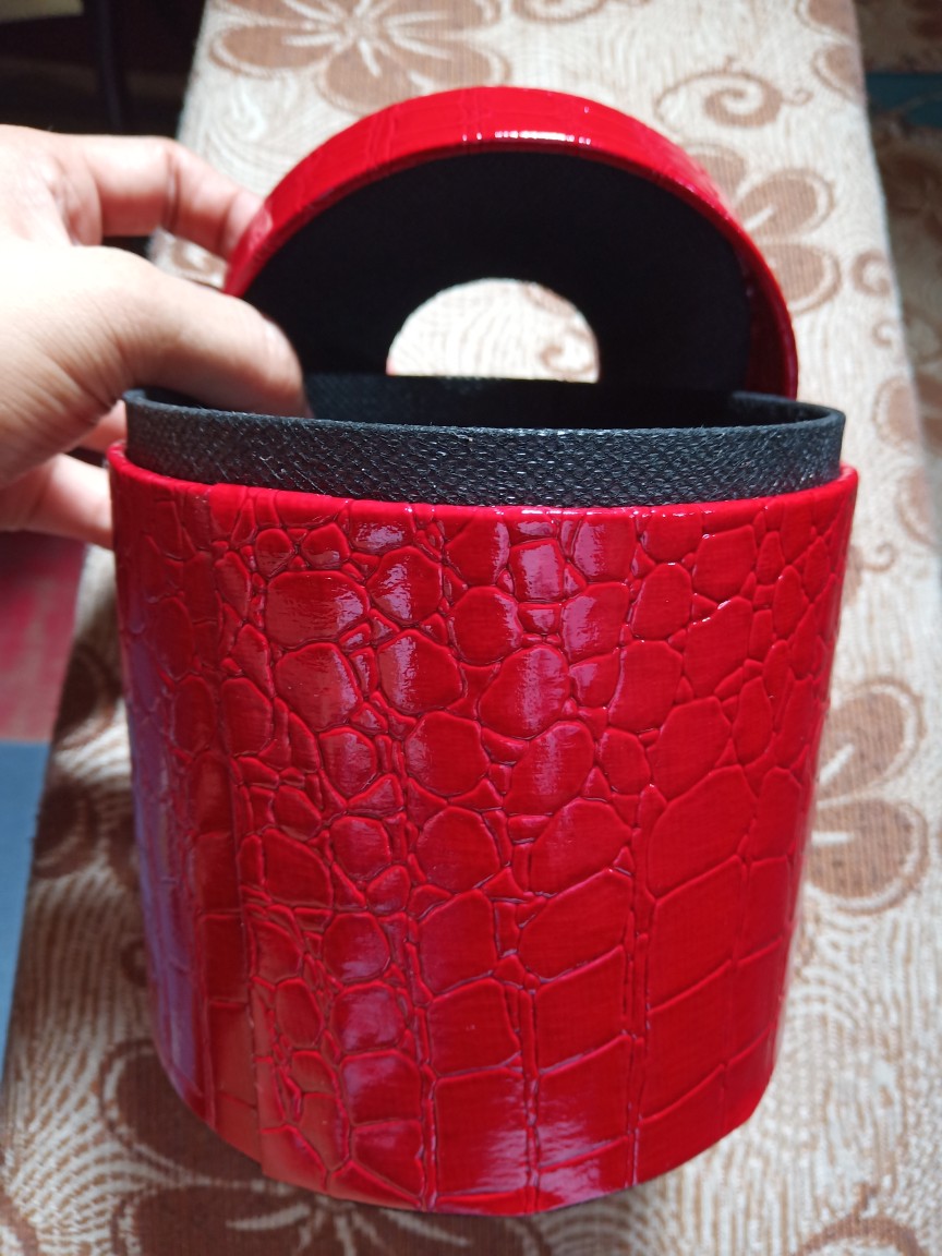 Round Tissue Roll Holder Box, Handmade, High Quality PU Leather ...