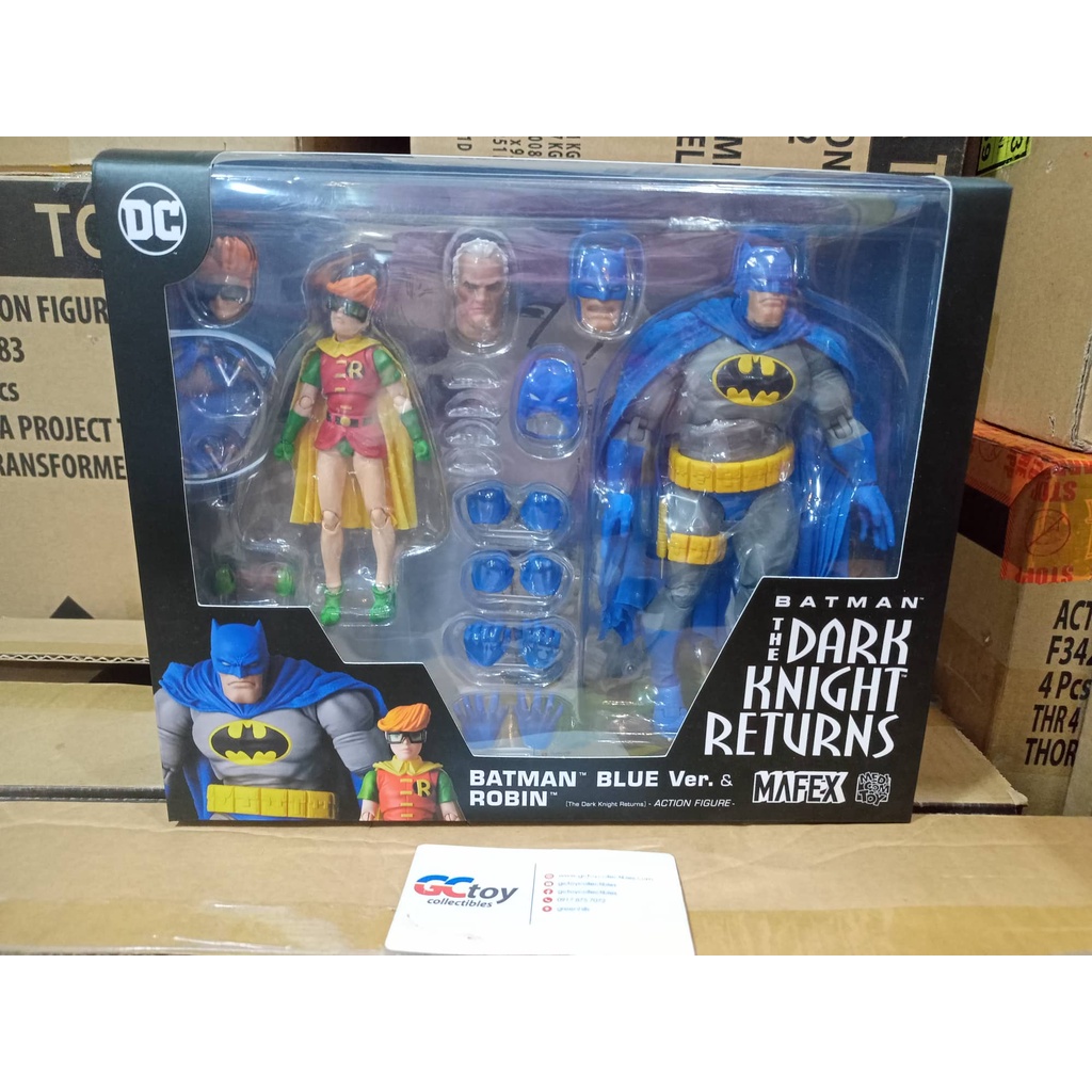 Mafex The Dark Knight Returns BATMAN Blue Ver. and ROBIN | Shopee ...