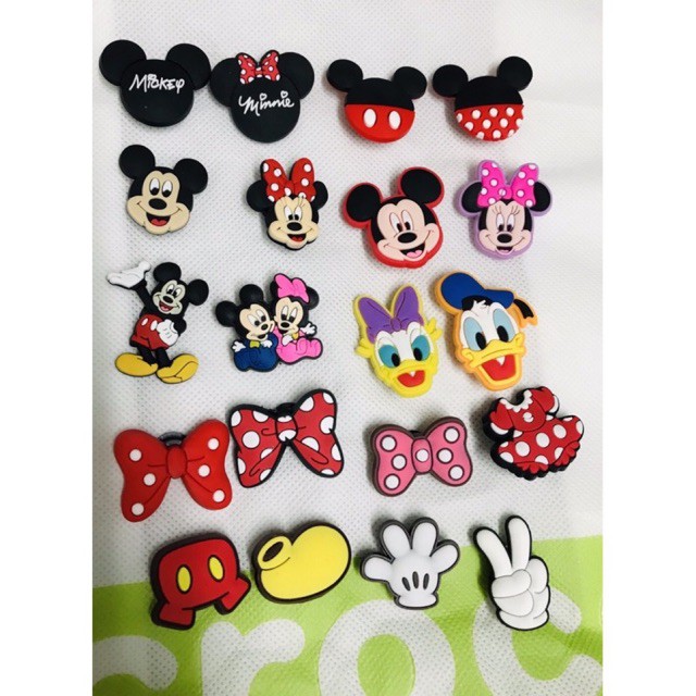 Mickey Minnie Croc Shoe CHarms Pins Jibbitz for Crocs for slippers ...