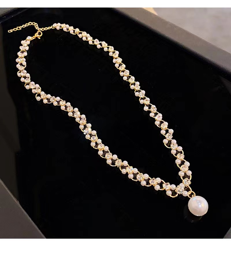 BUBBLE LETTER Iced Out White Pearl Necklace For Women Gold Color Choker ...