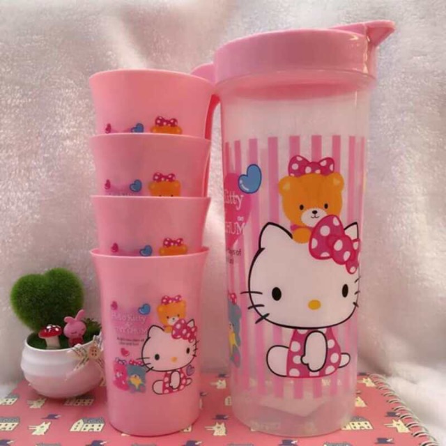 hello kitty pitcher w/glass. | Shopee Philippines
