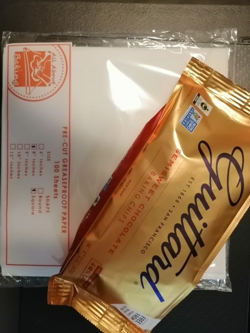 All About Baking - (Square Pre - Cut Greasproof Paper 8" inches ...