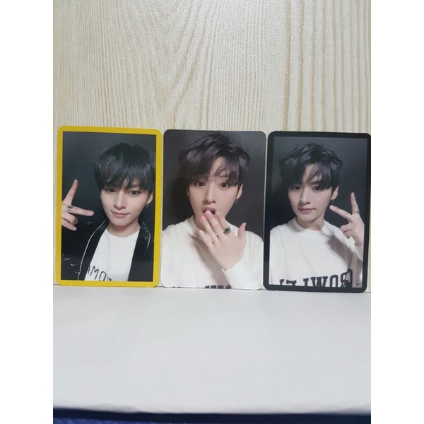 Stray Kids Lee Know Yellow Wood Yellow Border Black Border Official ...