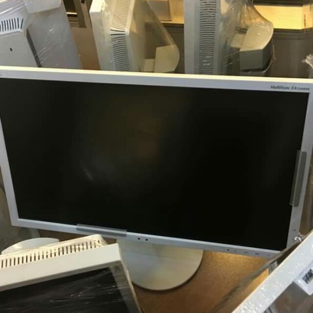 Nec 22 inch monitor with built in speakers