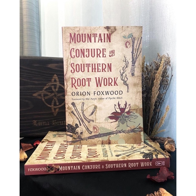 MOUNTAIN CONJURE AND SOUTHERN ROOT WORK book by Orion Foxwood | Shopee ...