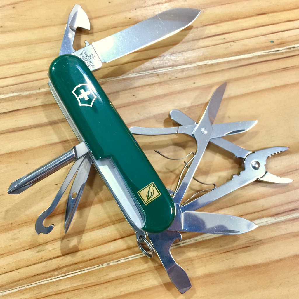 Swiss Army Deluxe Tinker Warhawk DLT Trading