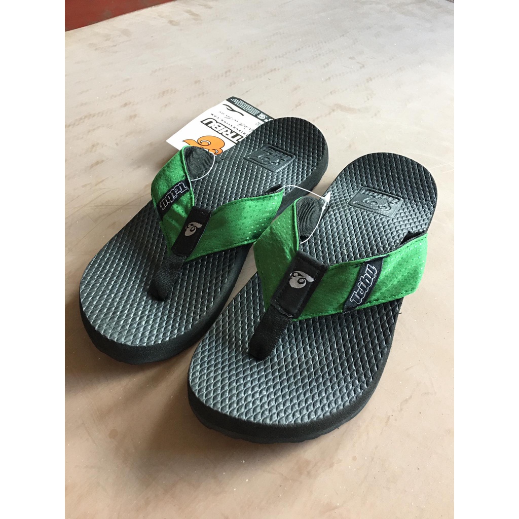Tribu Outdoor Capiz II 376 Sandals Flip Flops Slippers (Black Green ...