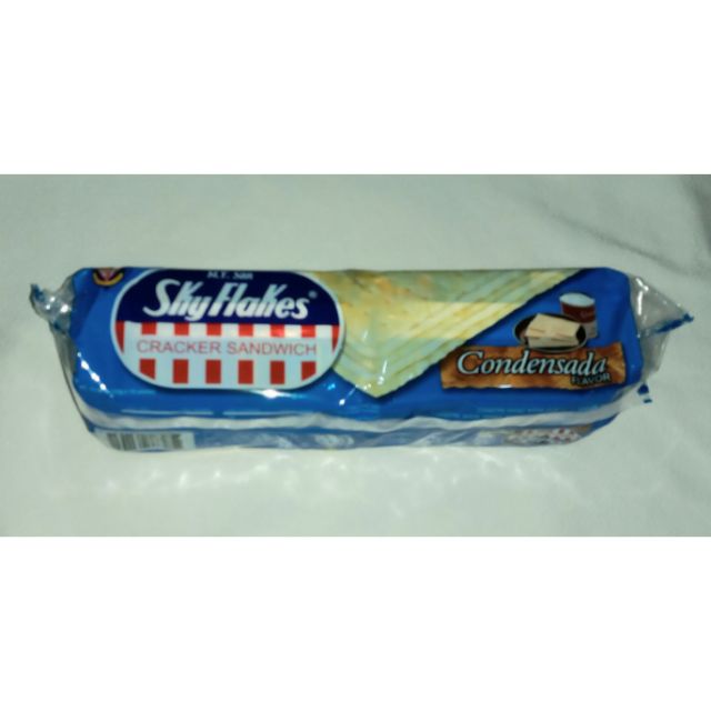 Skyflakes Cracker Sandwich Condensada 30g x 10packs | Shopee Philippines