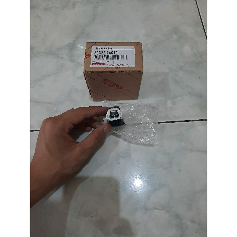 Avanza veloz Rear bumper sensor 2012 2013 2014 2015 ori - UniTop