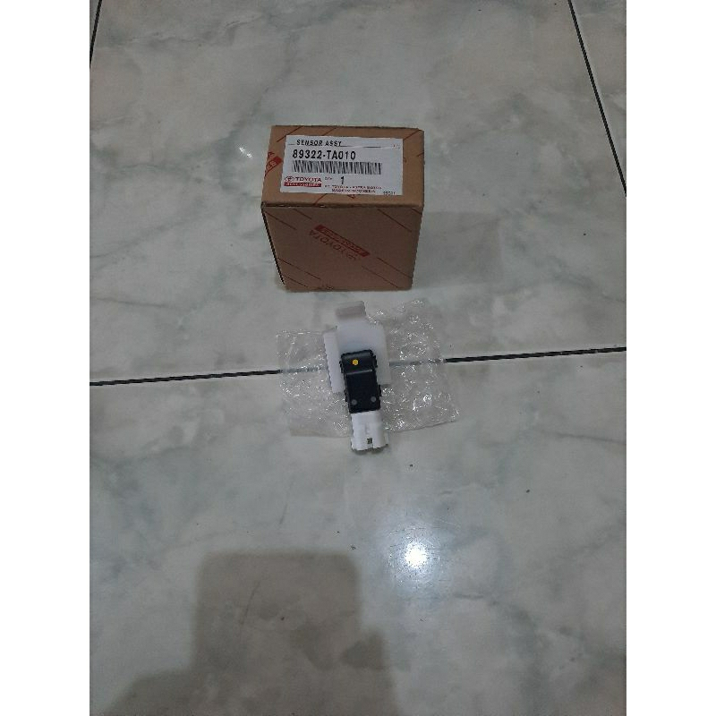 Avanza veloz Rear bumper sensor 2012 2013 2014 2015 ori - UniTop