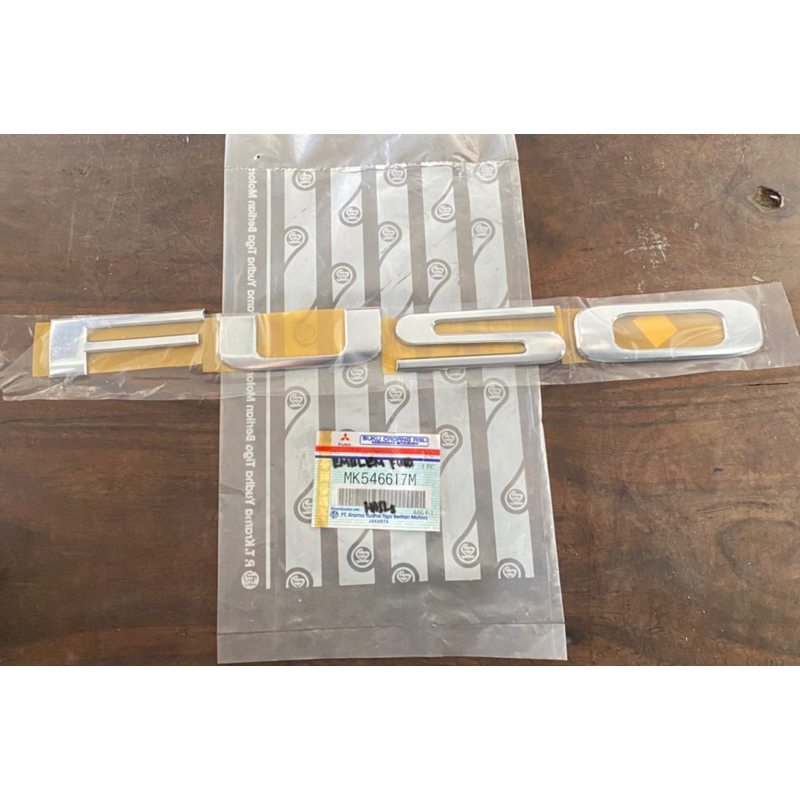 Original 100% Mitsubishi FUSO Canter Logo Emblem - UniTop