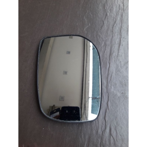 Toyota Vios NCP93 Side mirror glass - Lynderm Store