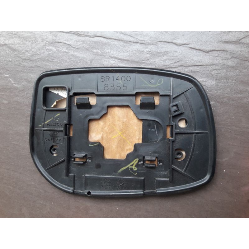 Toyota Vios NCP93 Side mirror glass - CBDR Store