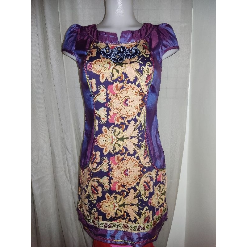 Traditional modern style hologram dress. S-M. READ PRODUCT DESCRIPTION ...