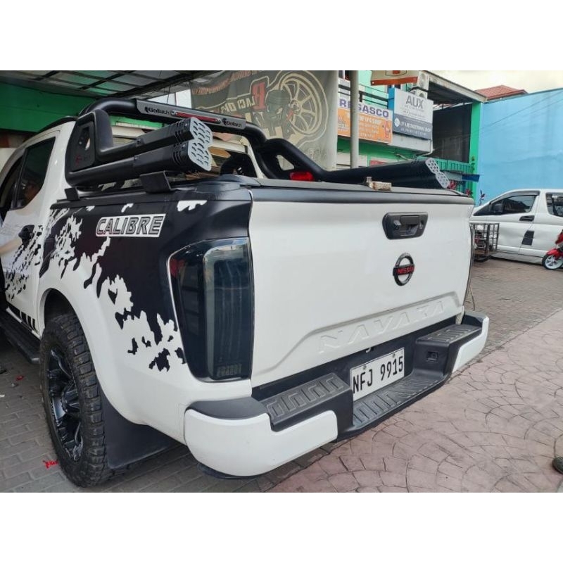 NISSAN NAVARA EXLED 60 FULL LED TAIL LIGHT ASSEMBLY - UniTop