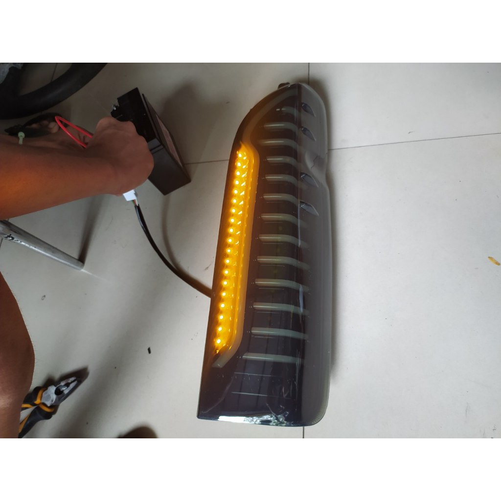 Toyota Hi ace Commuter Grandia 2005 to 2023 Hiace LED Tail lamp Tail ...
