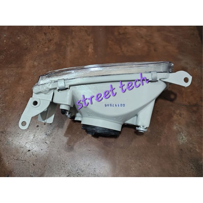 Toyota Corolla 1998-2002 AE100/AE111 Headlight - UniTop