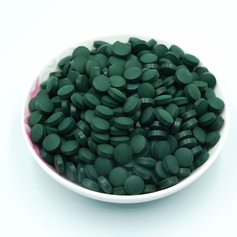 100Pcs Fish color enhancer natural vitamins Aquarium spirulina tablets ...