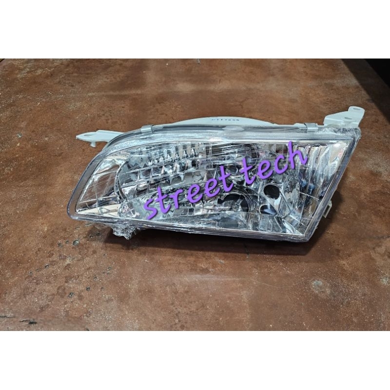 Toyota Corolla 1998-2002 AE100/AE111 Headlight - UniTop