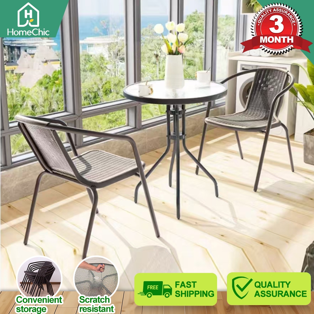 Shop top garden table and chairs