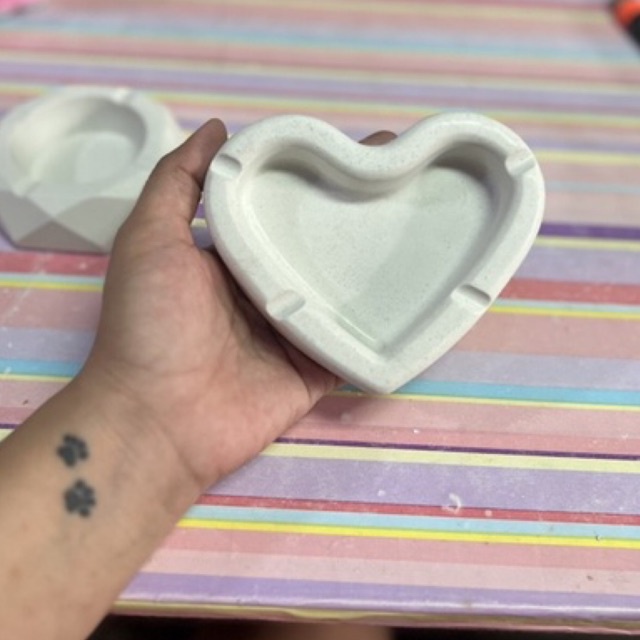 NEW ~ heart ashtray and round ashtray | Shopee Philippines