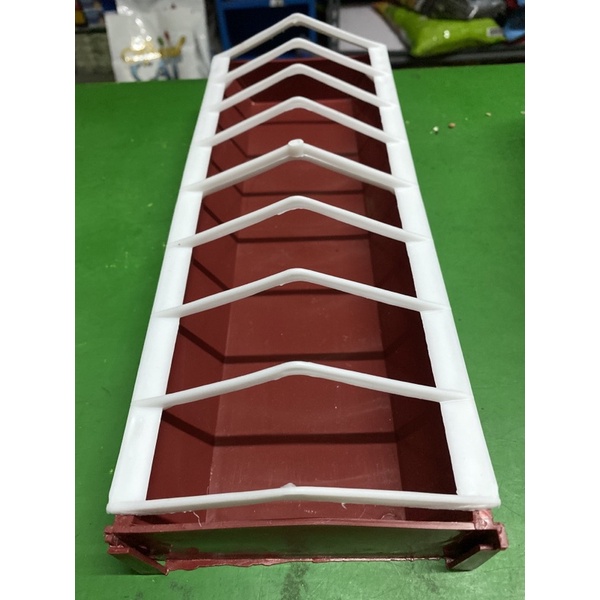 PLASTIC CHICKEN FEEDER INTER-CONNECTION 1FT x 4.5 x 2.5 | Shopee ...