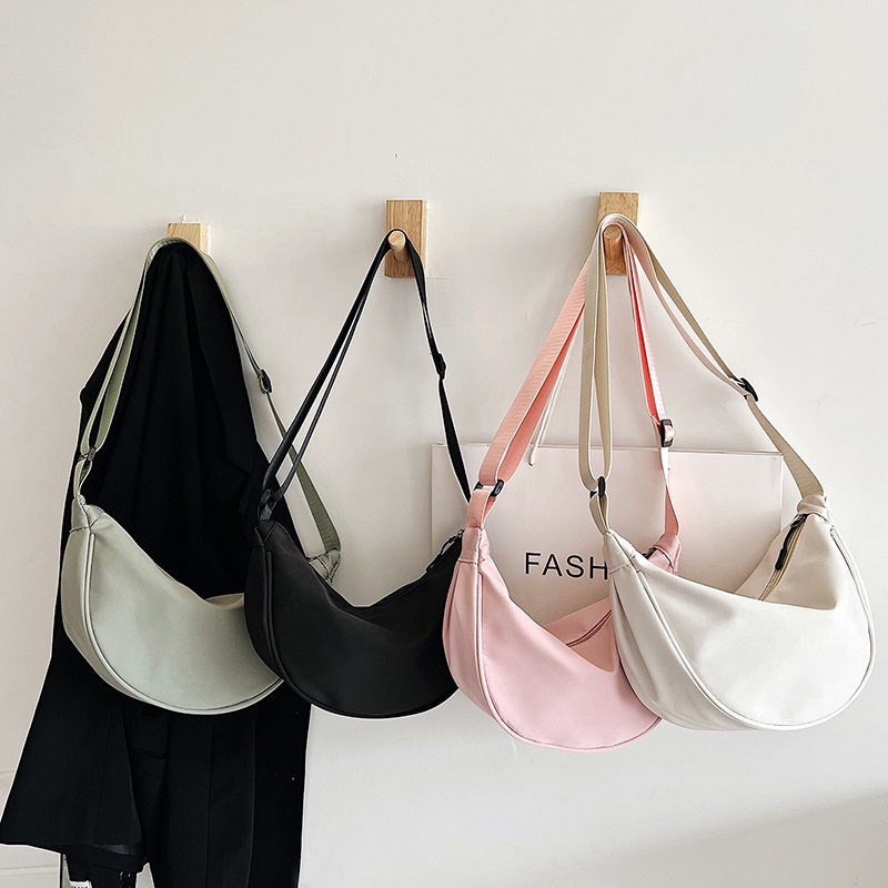 Yvon 2069 Korean Casual Waterproof Dumpling Shoulder Sling Bag For