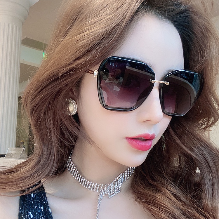 Sunglasses Square frame sunglasses Women's fashion big frame street ...