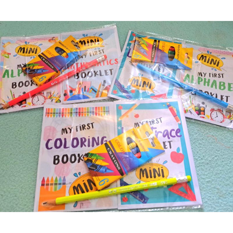 KIDS MINI COLORING BOOKLET WITH CRAYONS AND PENCIL GIFT SET give away ...