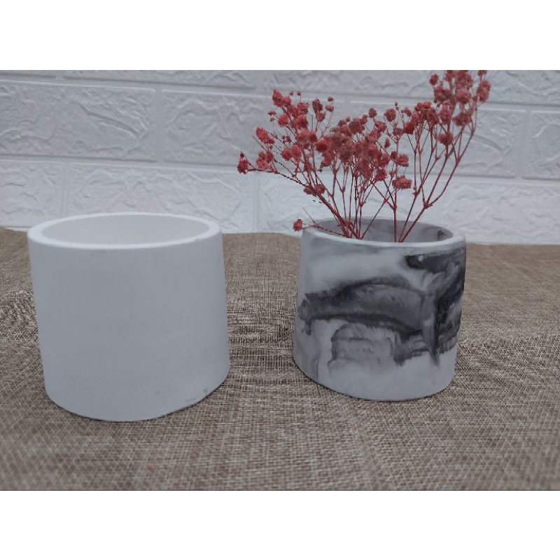 Medium Round pots for small plants and candle vessels | Shopee Philippines