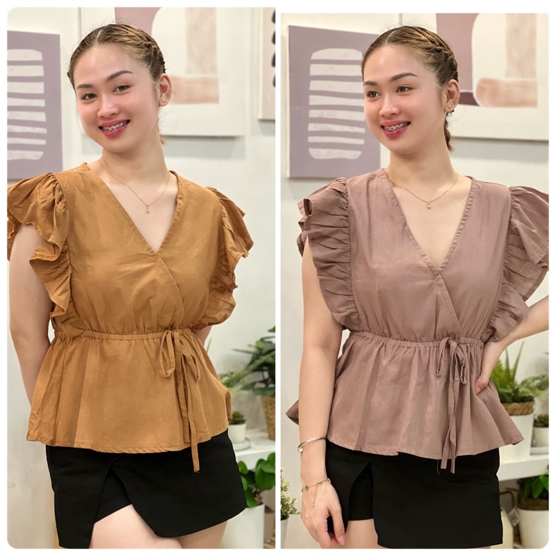 UNIQ.MNL Brooklyn Front Overlap Ruffles Blouse | Shopee Philippines