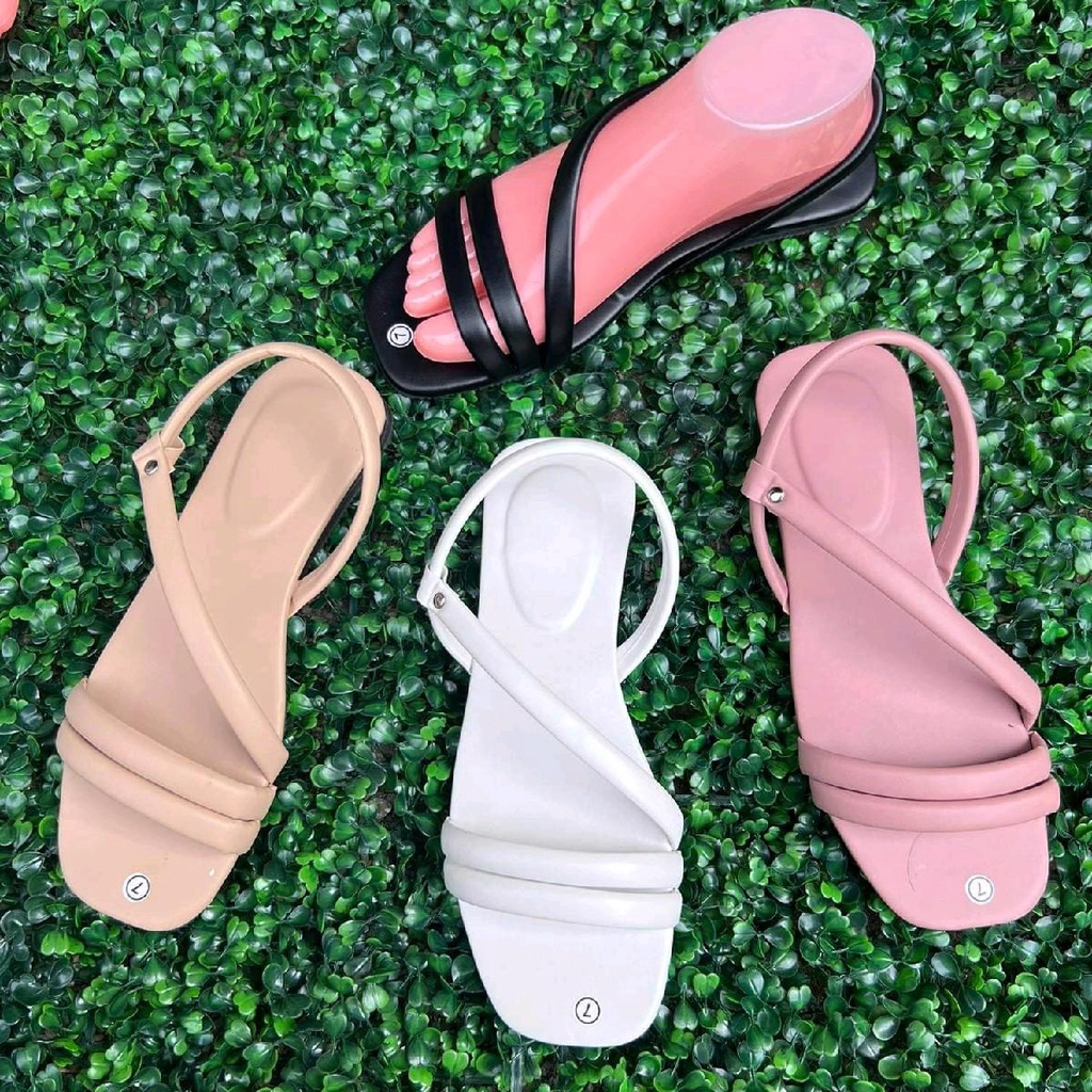 Trendy lightweight Donna Flat sandals (may strap sa likod) | Shopee ...