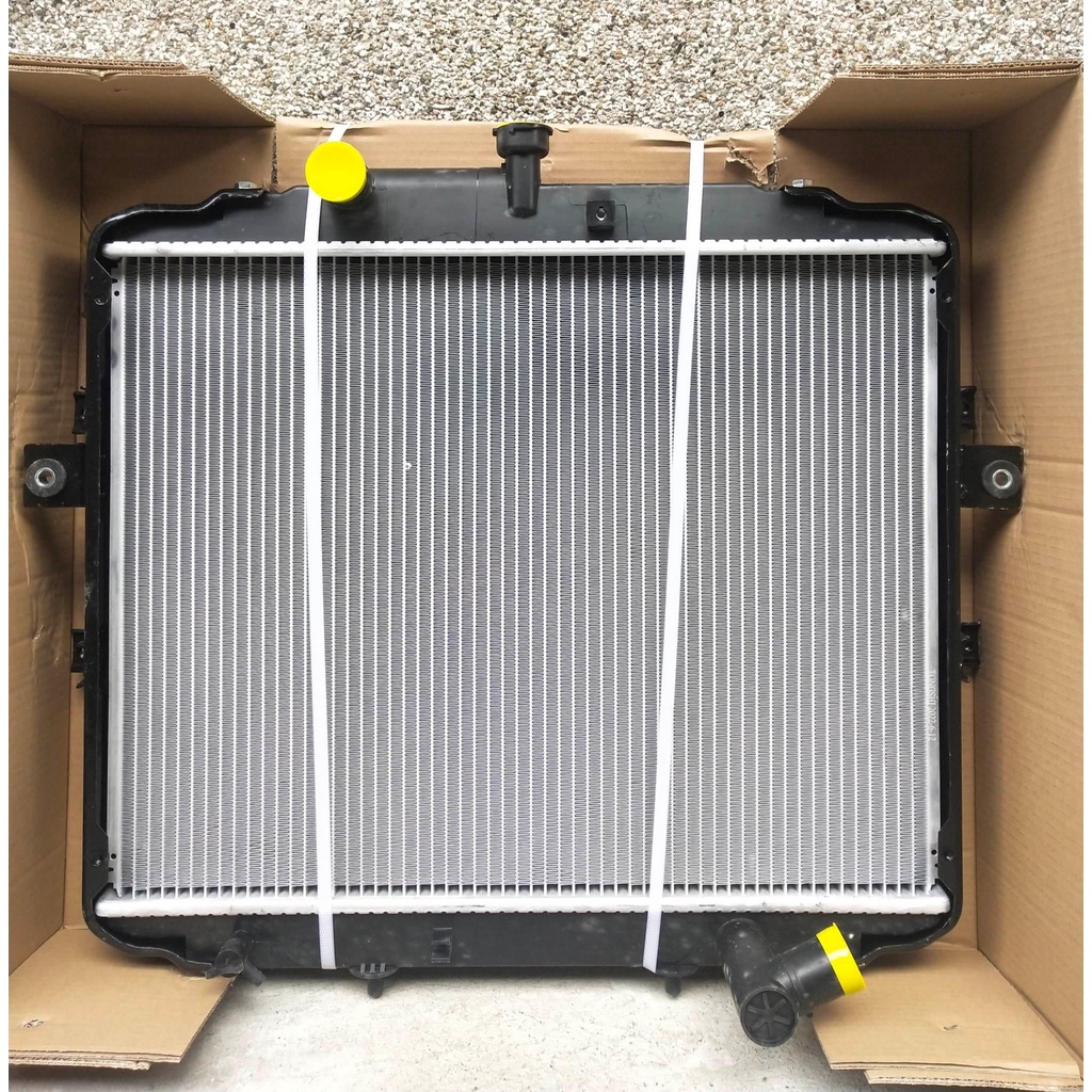 HYUNDAI H100 / HYUNDAI PORTER / NEW PORTER MANUAL RADIATOR | Shopee ...