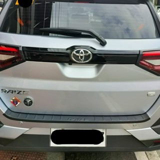 Toyota Raize Shark Rear Step Sill / Bumper Guard / Stepsill | Shopee ...