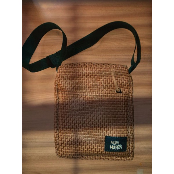 BANIG SLING BAG, SLING BAG | Shopee Philippines