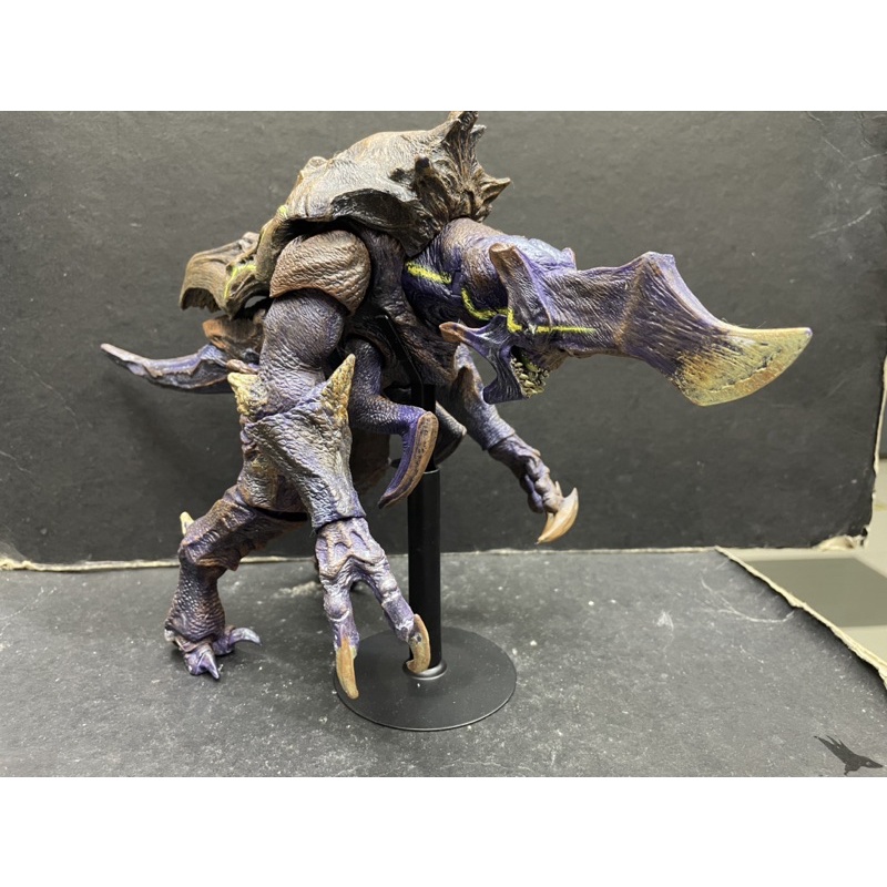Neca Pacific Rim Kaiju Hardship | Shopee Philippines