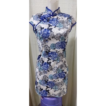 Traditional Chinese cheongsam blue nd white S-M. READ PRODUCT ...